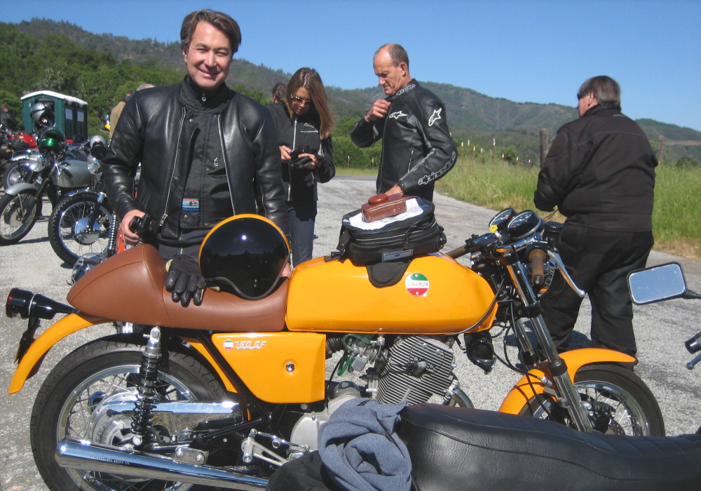 John & machine at 1st rest stop of the ride | LaverdaForum
